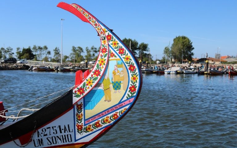 A Moliceiro Boat Ride - The Best Way to Enjoy Aveiro