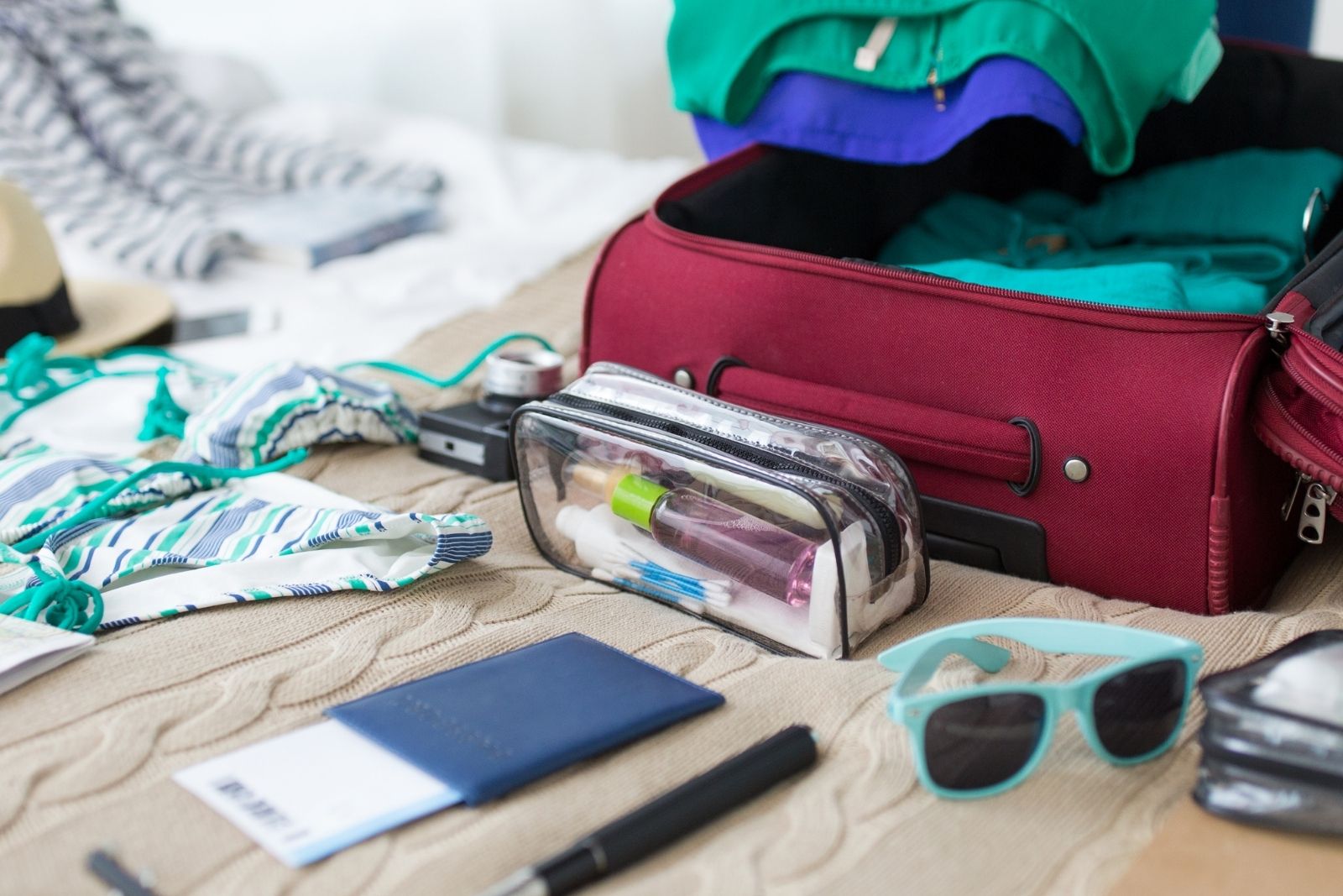 6 Easy-to-go Essentials for A Digital Nomad - The Travel Blogs