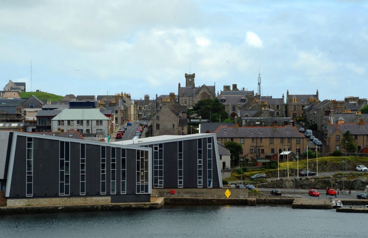 What Is The Best Time To Visit The Shetland Islands? - The Travel Blogs