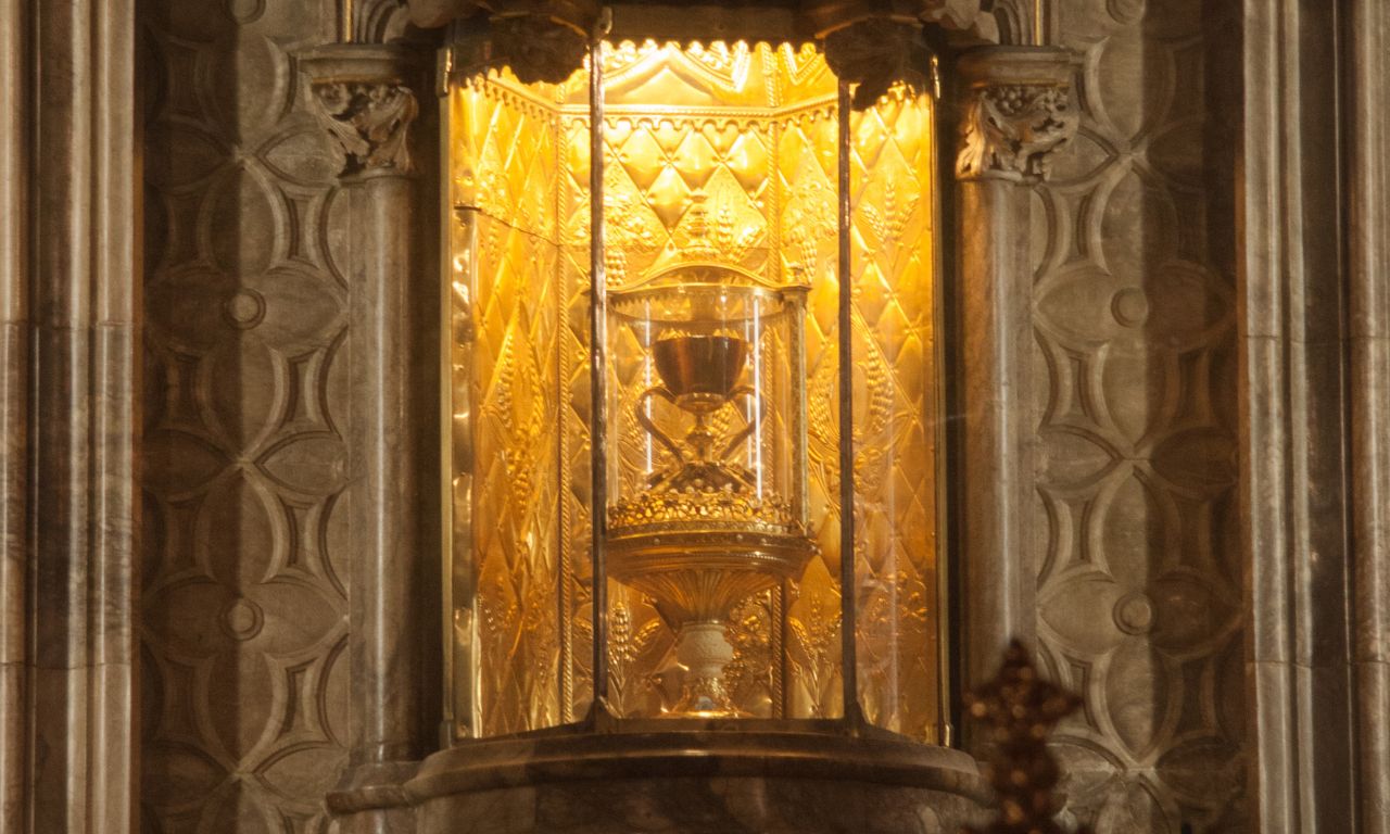 Is The Holy Grail In Valencia Cathedral? - The Travel Blogs