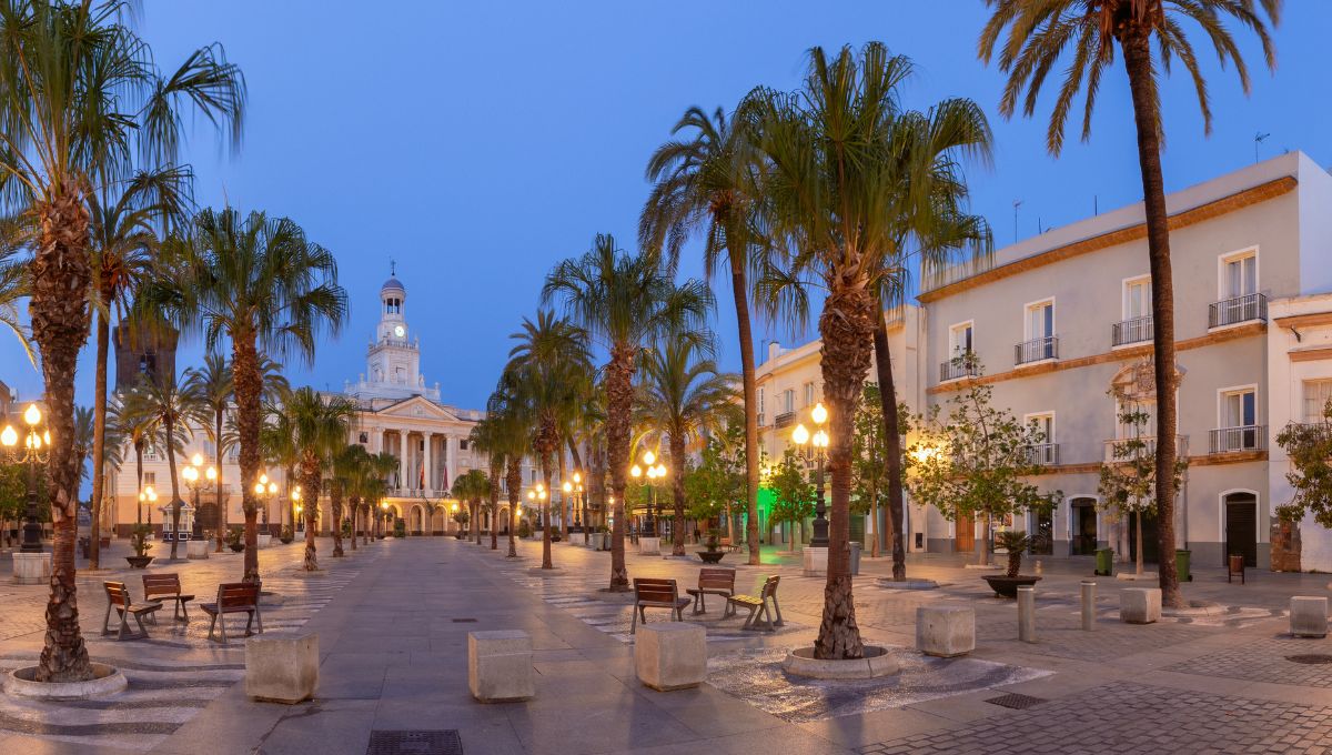 Complete Cádiz Travel Guide: Spain's Historic Coastal Gem - The Travel ...